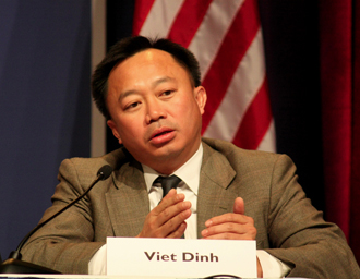 Viet D. Dinh Defends Murdoch Empire | Asian American Goldsea